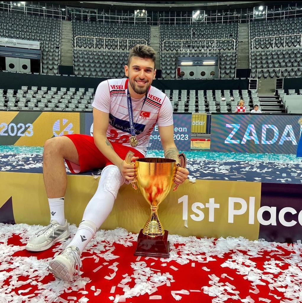 Efe Bayram: «Voglio continuare a crescere in Superlega» | Lega ...