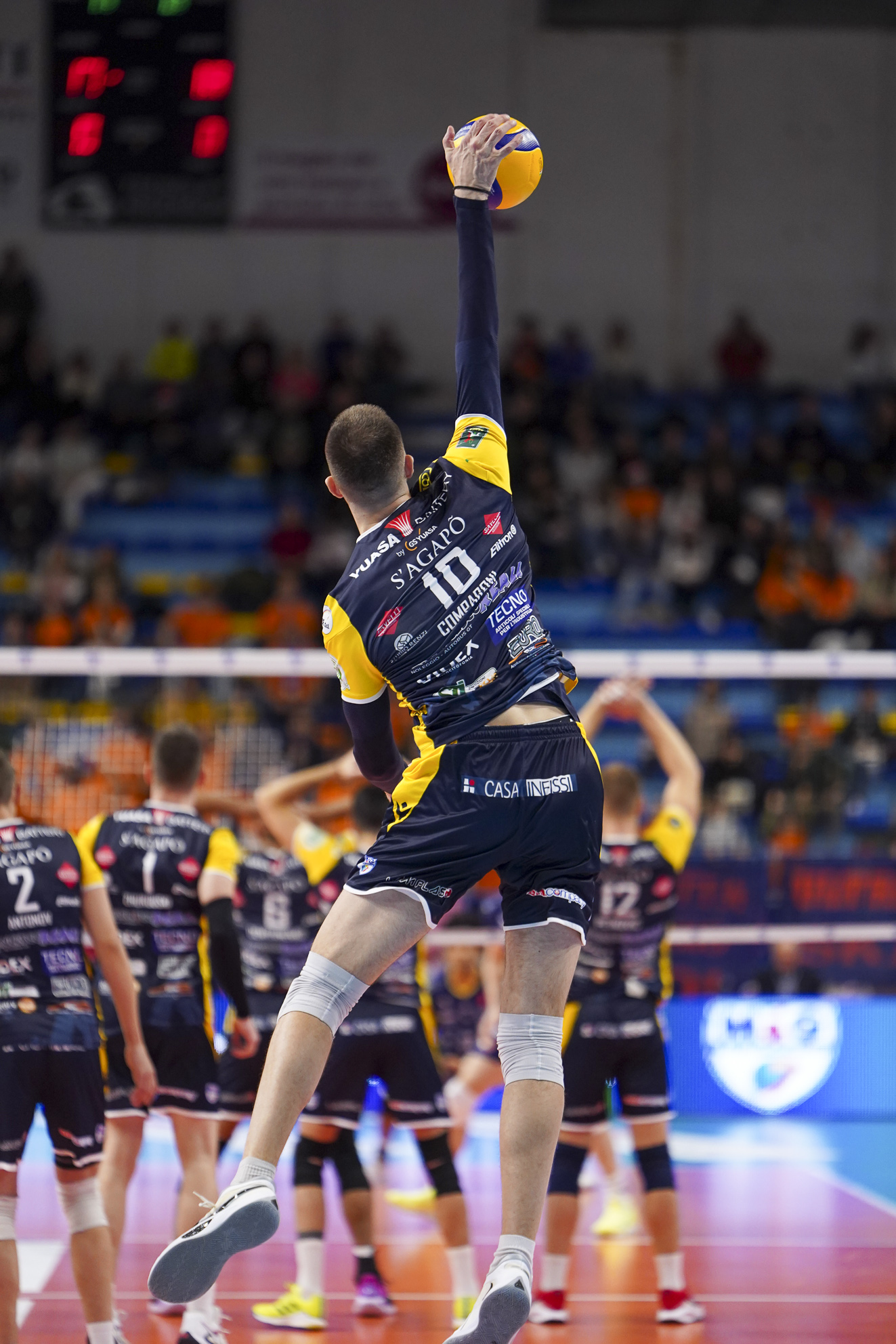 After Hours, la SuperLega di notte: gli ospiti della 16a puntata | Lega ...